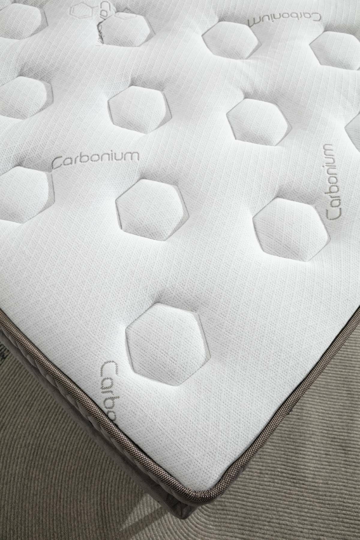 Carbonium Yatak 90x190